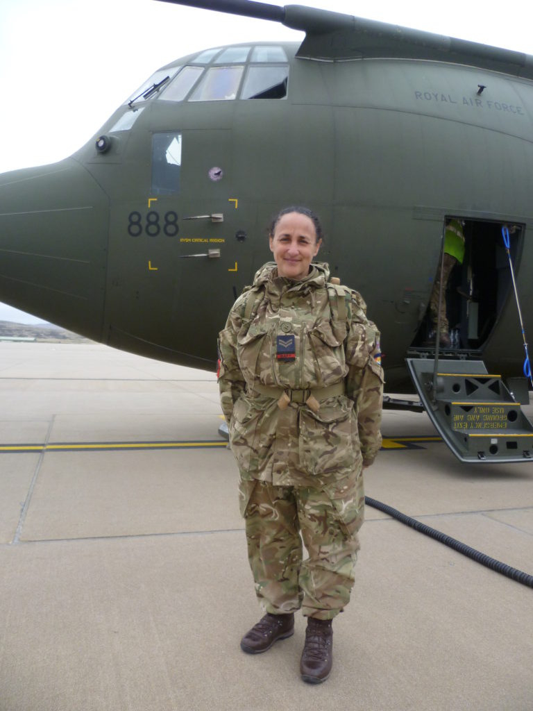 Life in the Falklands as an RAF Dog Handler: Cpl Sharon Chinn – Armed ...
